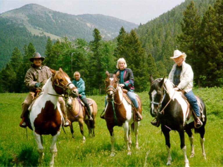 Montana Dude Ranch Vacation Destinations | DudeRanch.com